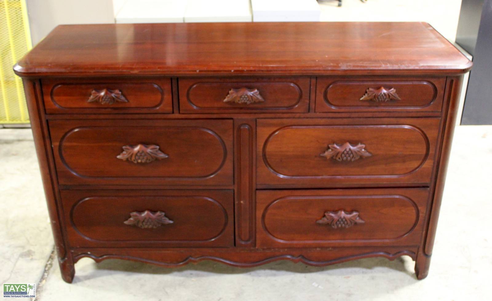 Tays Realty & Auction - ONLINE ABSOLUTE AUCTION: FURNITURE - TOOLS ...