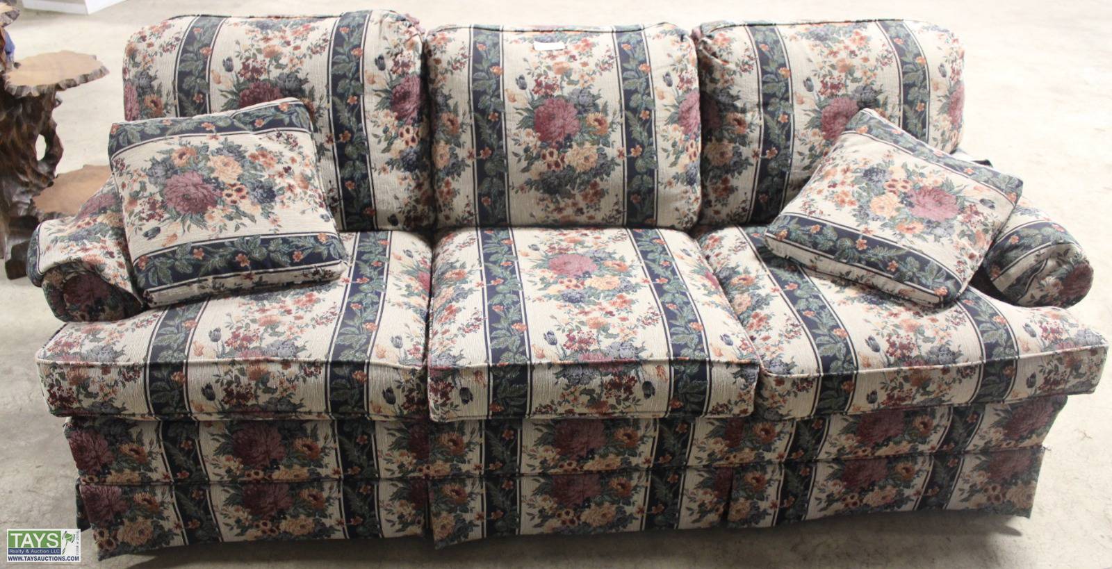 Tays Realty & Auction - ONLINE ABSOLUTE AUCTION: FURNITURE - GLASSWARE ...