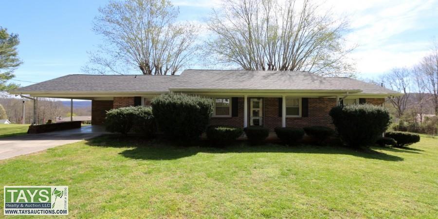 Tays Realty & Auction - ABSOLUTE ONLINE AUCTION: 3 BR / 2 BA HOME ...